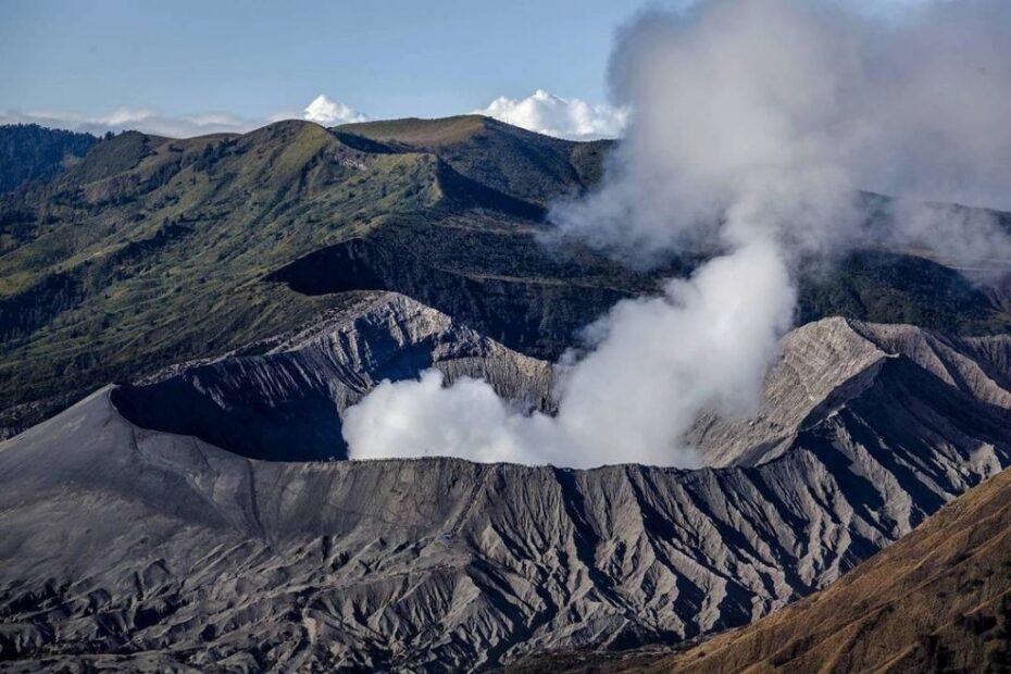Surabaya Bromo Tour Package from Singapore